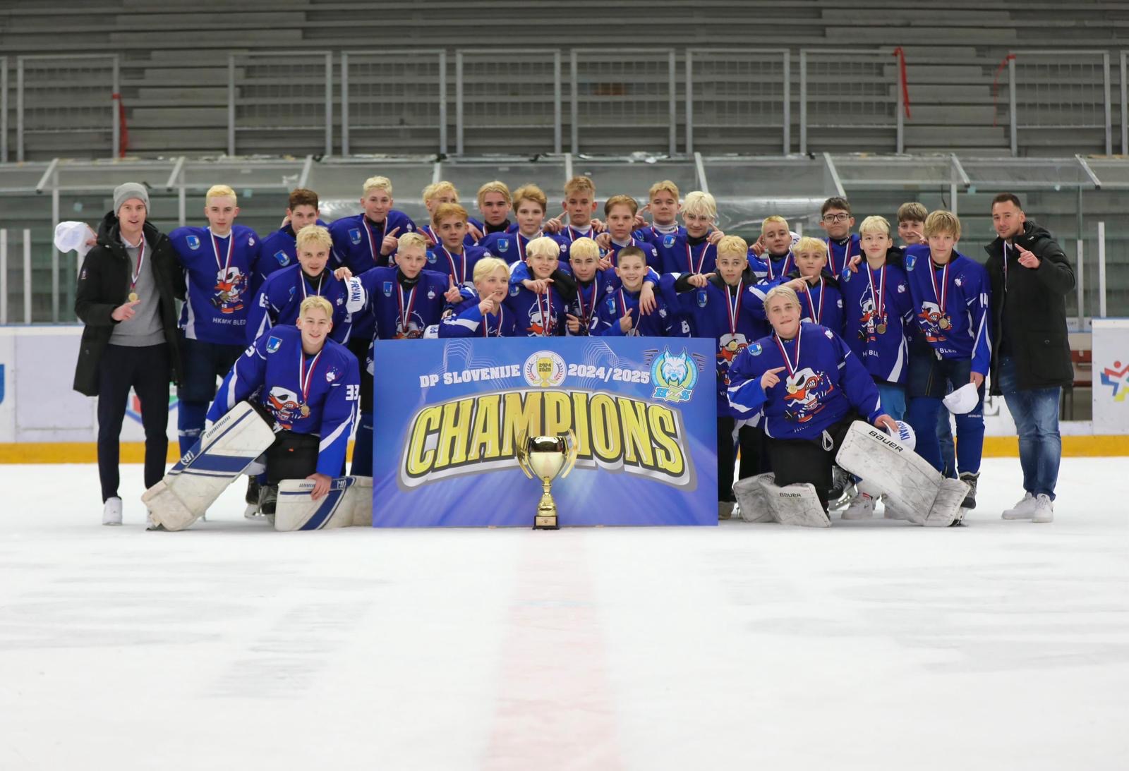 Hokejisti HKMK Bled državni prvaki in IHL U-15 tudi v sezoni 2024/25 - Hokejska zveza Slovenije